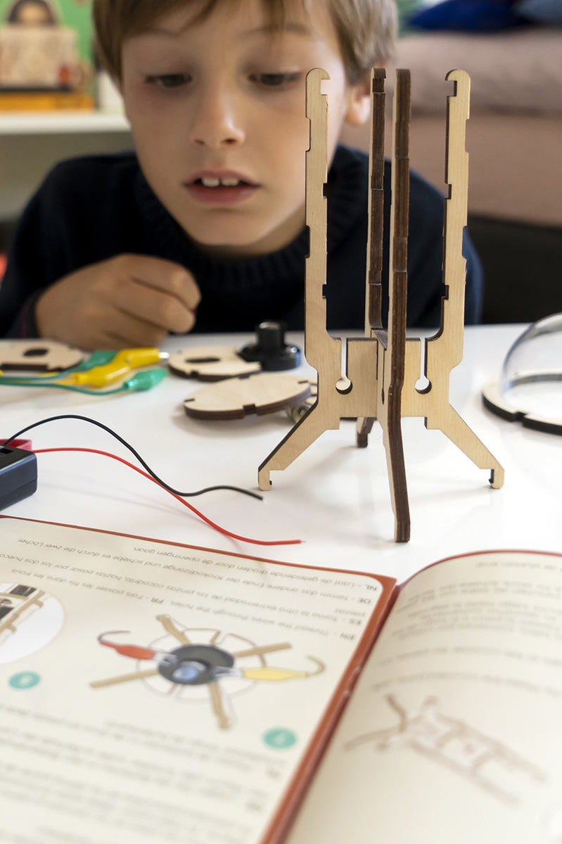 Koa Koa Make Your Own Flashlight DIY Maker Kit – PugglePop